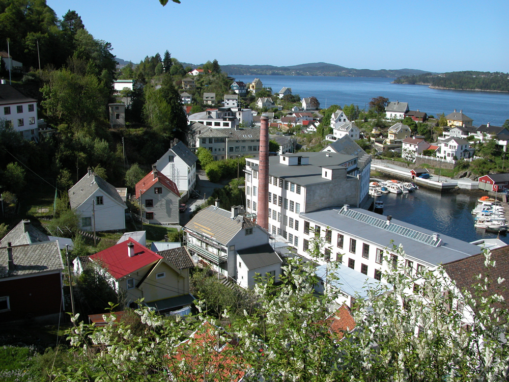Salhus Tricotagefabrik - DigitaltMuseum