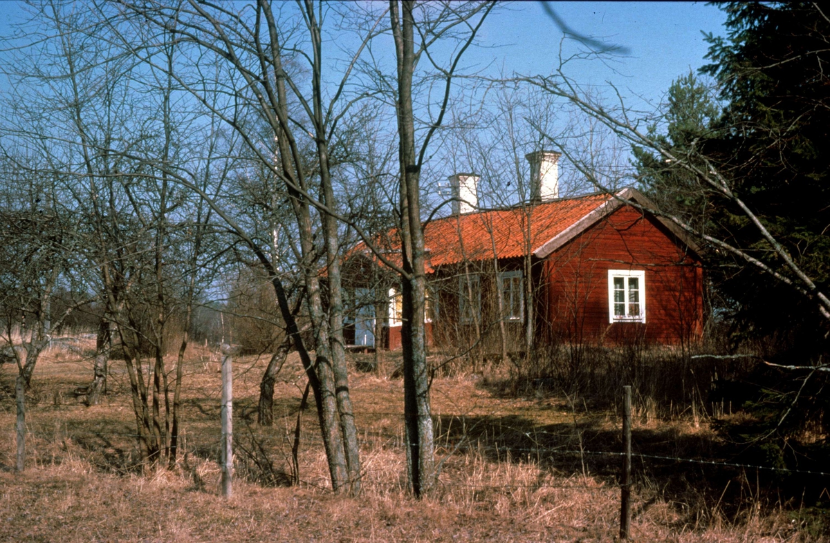 Torp i Sunnersta, Uppsala 1976 - Upplandsmuseet / DigitaltMuseum