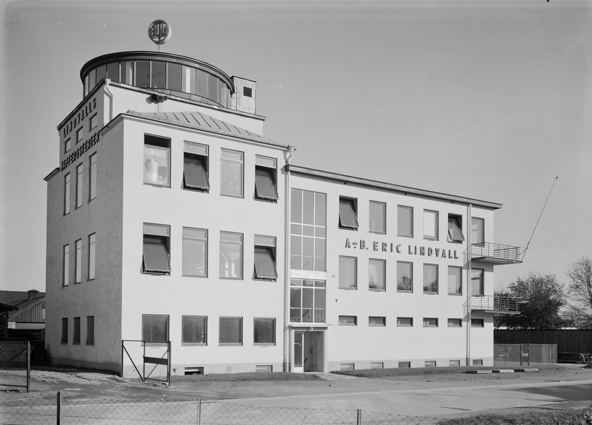AB Eric Lindvall, Kungsgatan, Uppsala 1940 - Upplandsmuseet ...