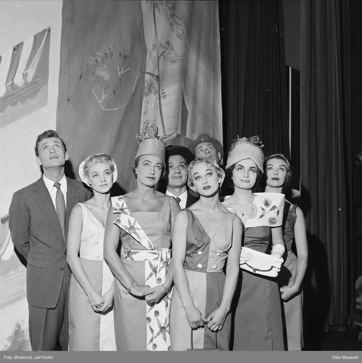 Edderkoppen teater, interiør, scene, forestilling, skuespillere - Oslo ...
