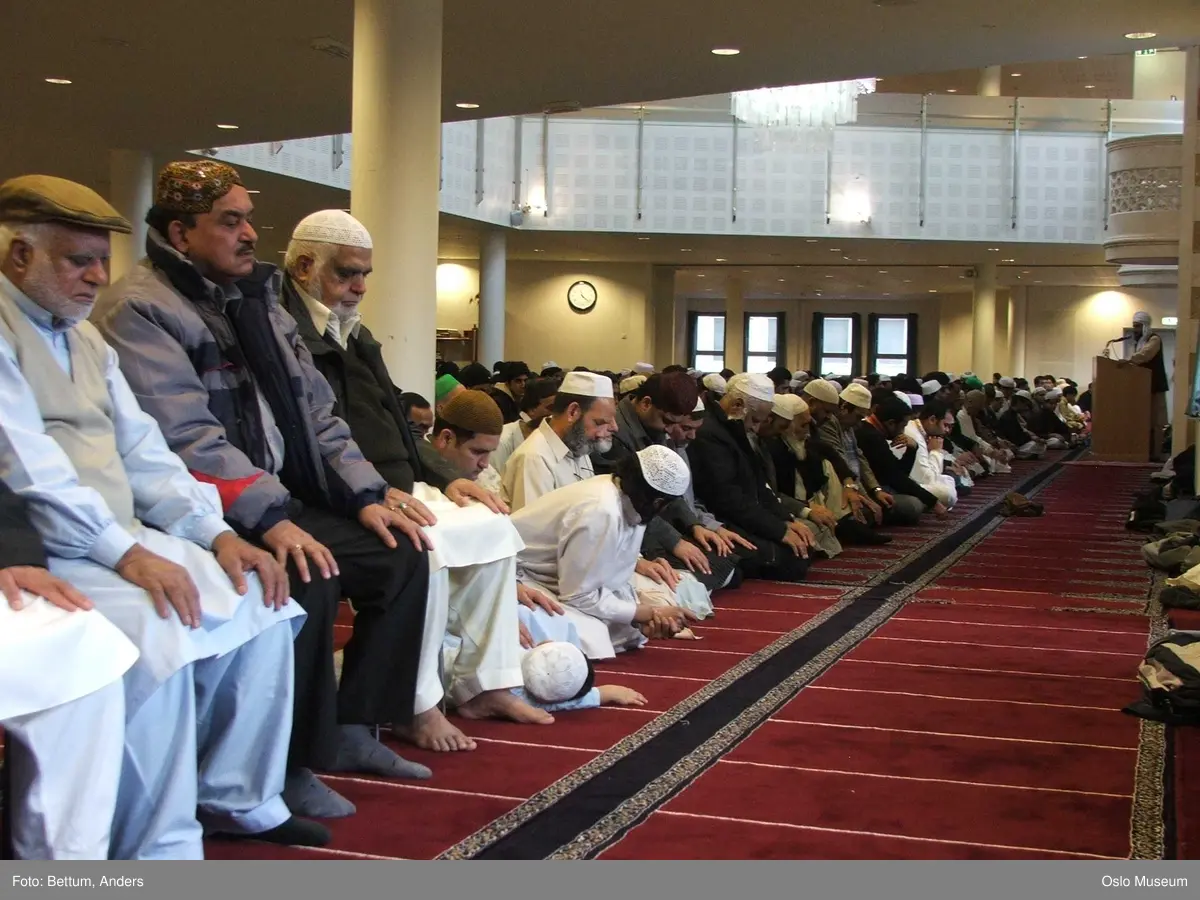 Islam, moske Central Jamaat-e Ahl-e Sunnat Norway, Id al-adhan fering ...