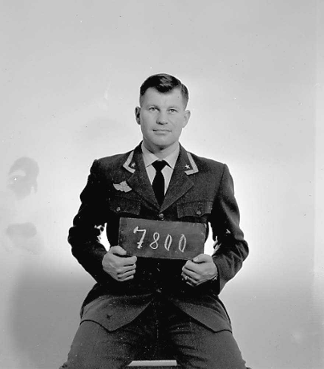 Portrett av Major Magne Sørensen, 331 skvadron, Bodø flystasjon ...