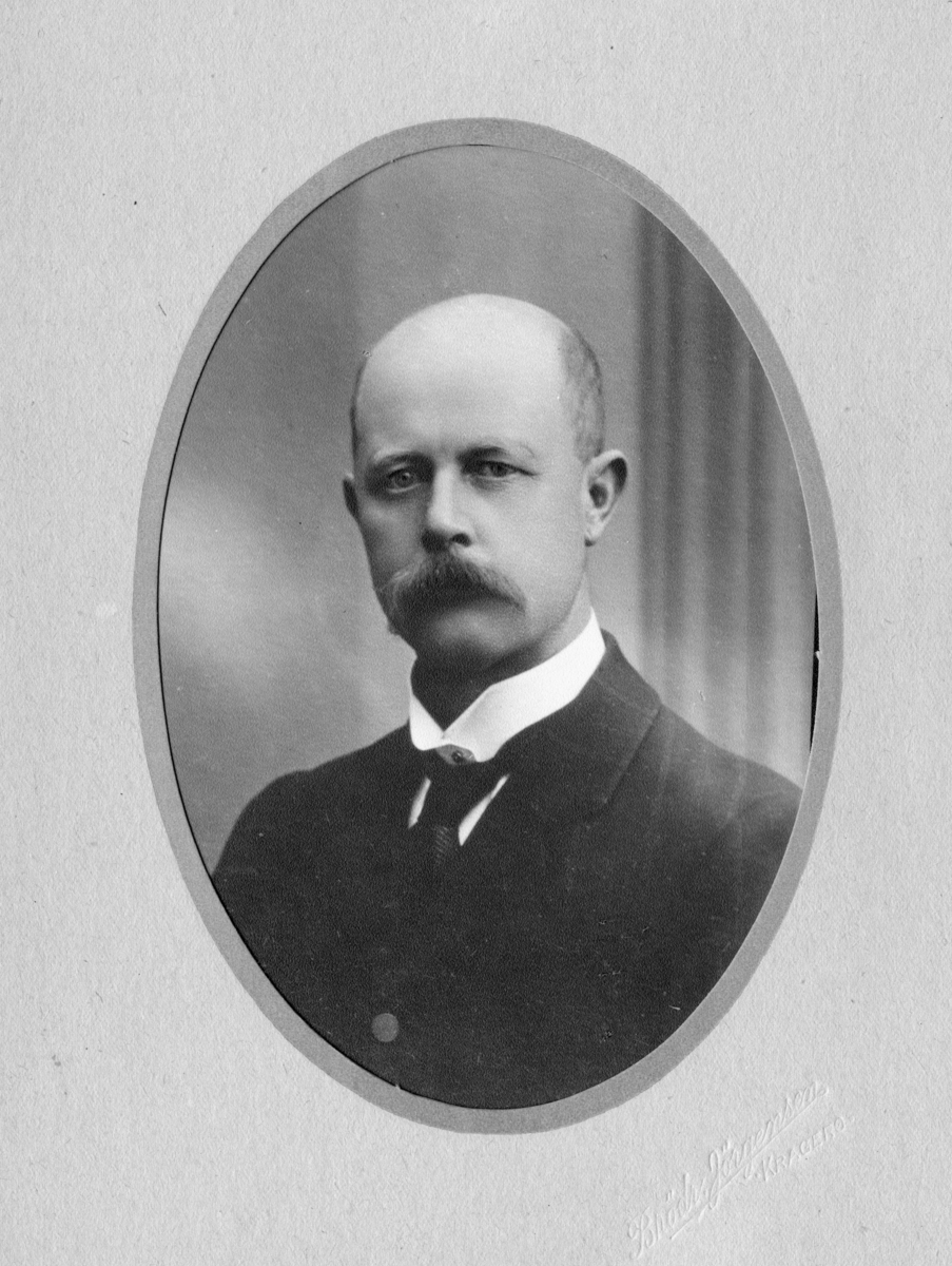 Ole Larsen Hamre som døde i Shanghai, Kina. - Telemark Museum ...