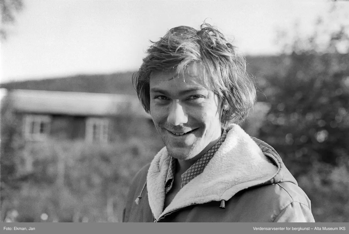 Landskap med person(er). - Verdensarvsenter for bergkunst – Alta Museum ...