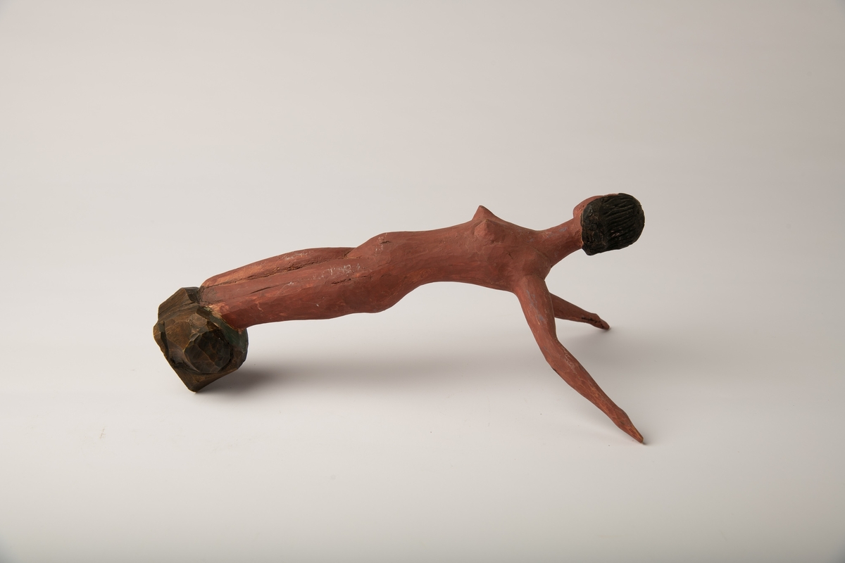 Kvinnefigur - Aust-Agder museum og arkiv – KUBEN / DigitaltMuseum