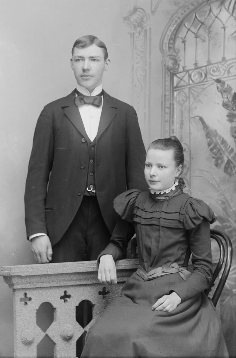 Alfred Svensson; Ingår i porträttsamlingen från Knut Wallins ateljé ...