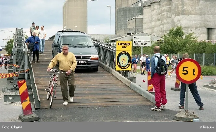 Broloppet. Balkbro 2 (BB 2) byggt av Ing 2. - Miliseum / DigitaltMuseum