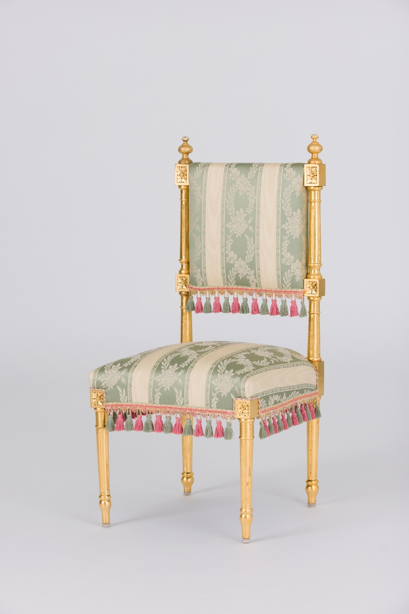 Stol - IBSEN Museum & Teater / DigitaltMuseum