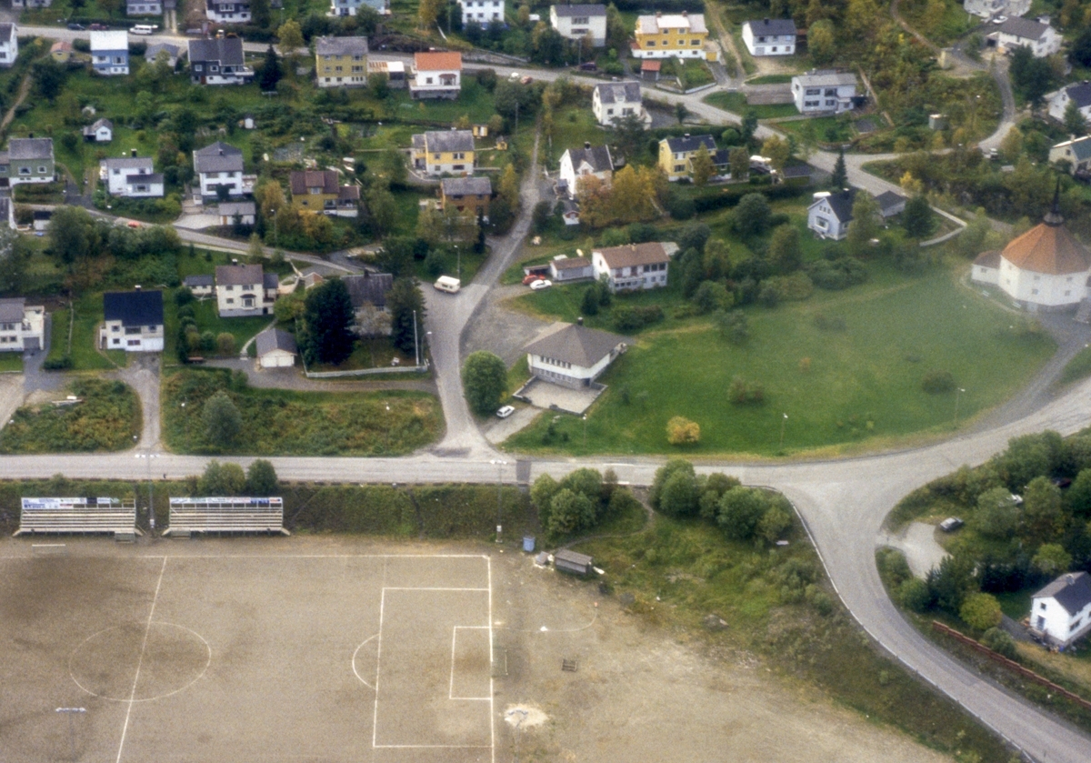 Ankenes kirke, Ankenes Menighetshus, Ankenesveien, Åsveien, Leiraveien ...