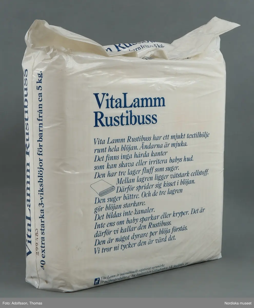 Blöjförpackning - Nordiska museet / DigitaltMuseum