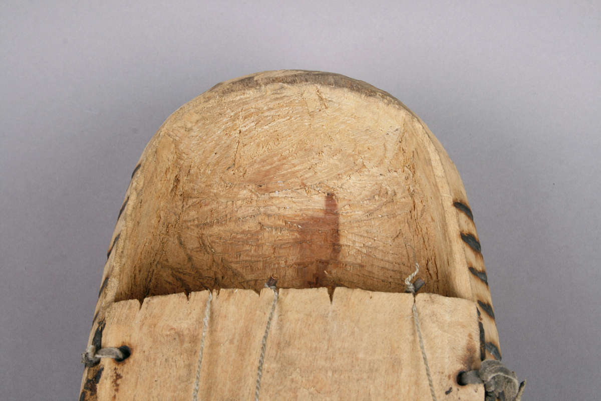 Guashi - Ringve Musikkmuseum / DigitaltMuseum