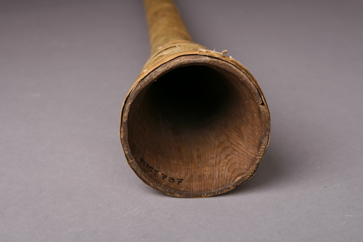 Lur - Ringve Musikkmuseum / DigitaltMuseum