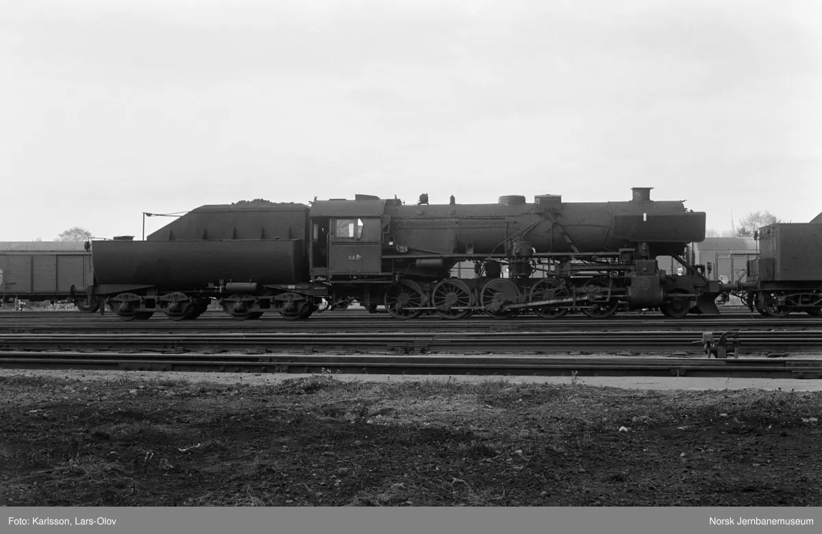 Damplokomotiv 63a nr. 3437 på Trondheim stasjon - Norsk Jernbanemuseum ...