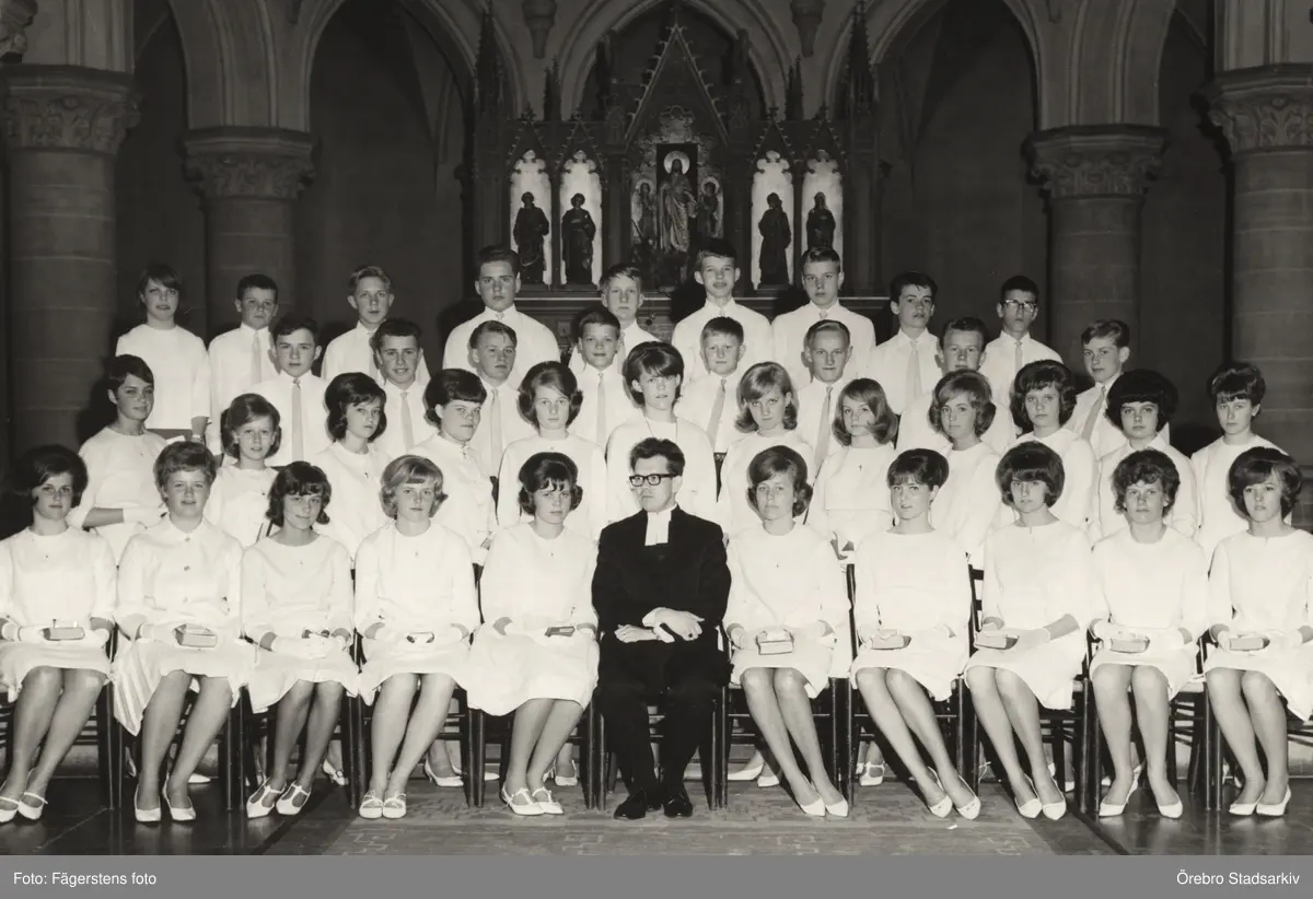 Konfirmationsgrupp, 1960-tal - Örebro Stadsarkiv / DigitaltMuseum