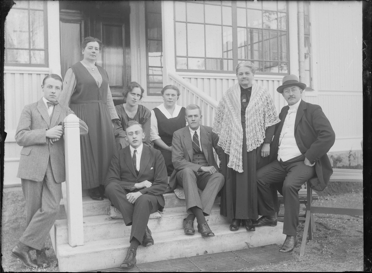 Gruppfoto på Sparrsätra skola - Västerås Stadsarkiv / DigitaltMuseum