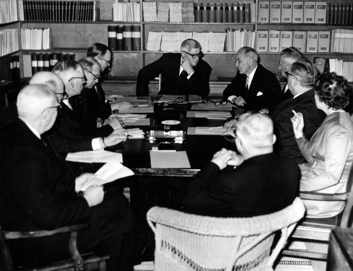 Styrelsesammanträde för Kustsanatoriet Apelviken. Ordförande ...