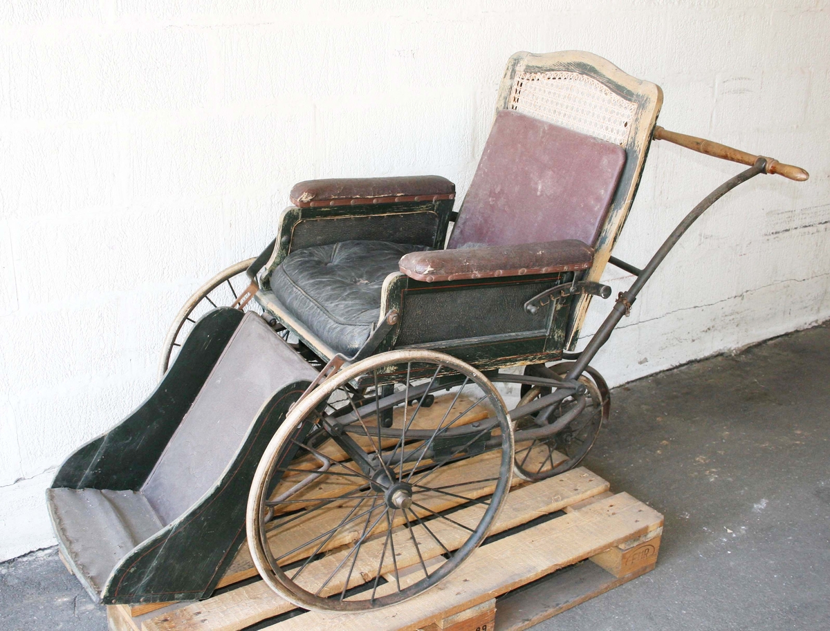 Rullstol - Borås Museum och Textilmuseet / DigitaltMuseum