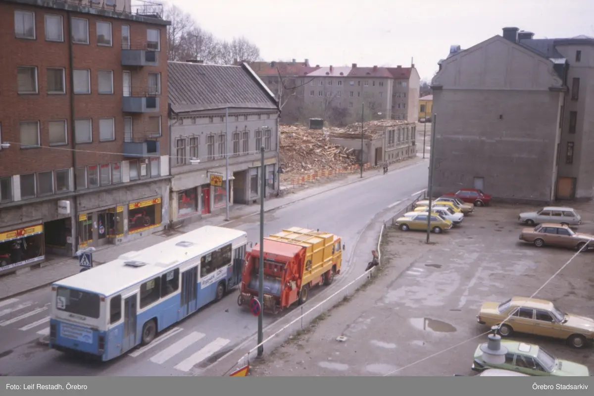 Rivningsarbete vid Engelbrektsgatan , 1980-tal - Örebro Stadsarkiv ...