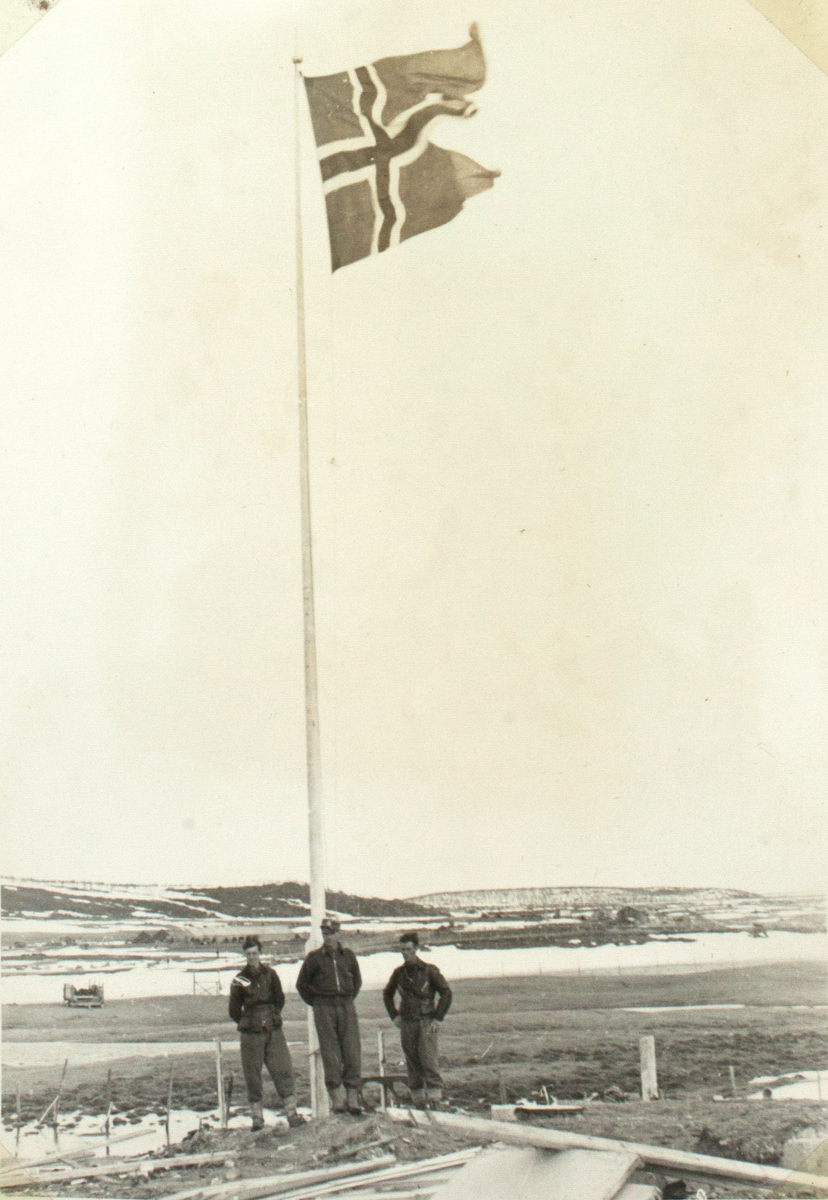 Under The Flag og A Free Piece Of Norway. Back Again In Finnmark ...