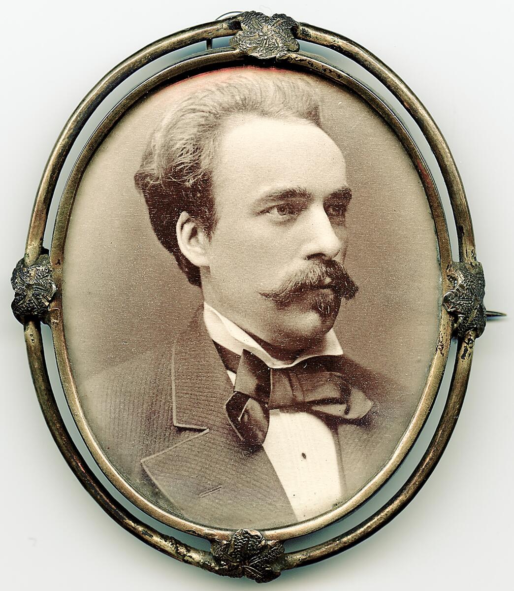 Brosch, fotografi - Gotlands Museum / DigitaltMuseum