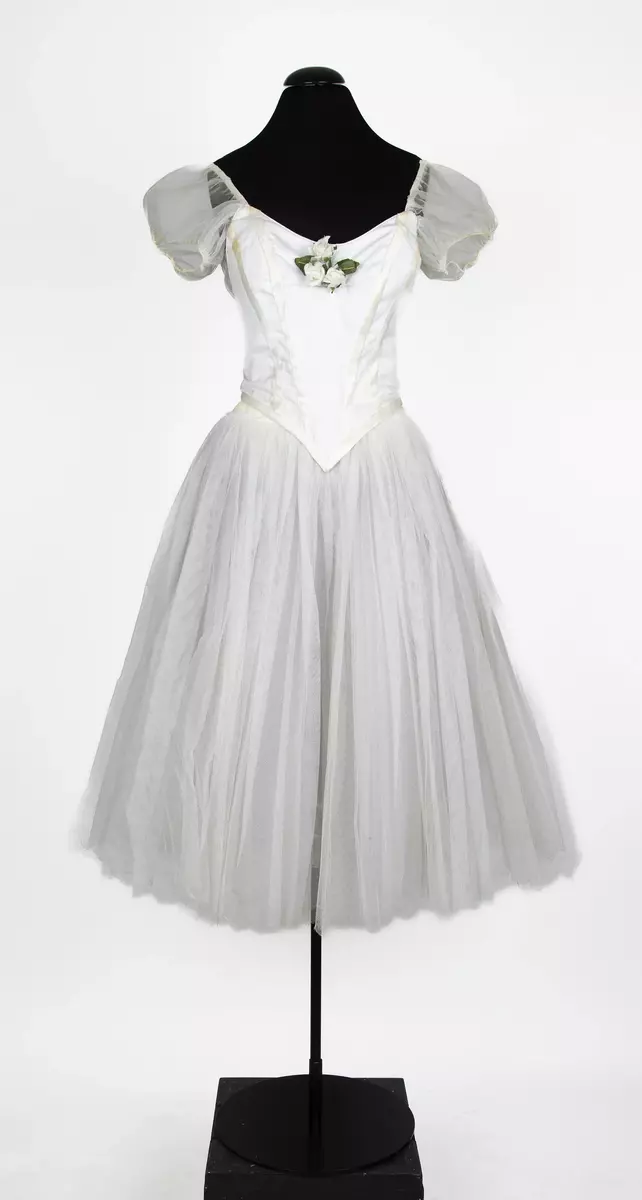 Tutu - Dansmuseet / DigitaltMuseum