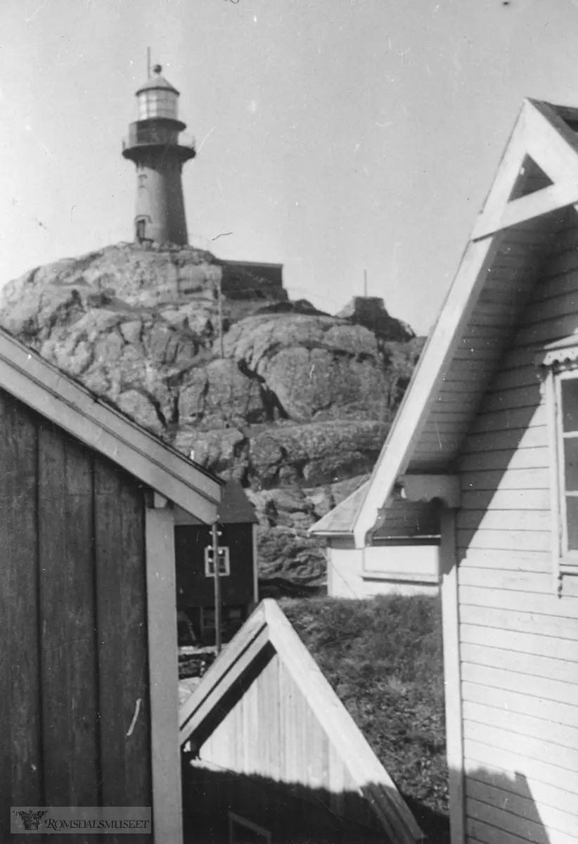 (Eier: Inger Helene Johnson f. Solemdal, 1913-2006. utlånt av Hein ...