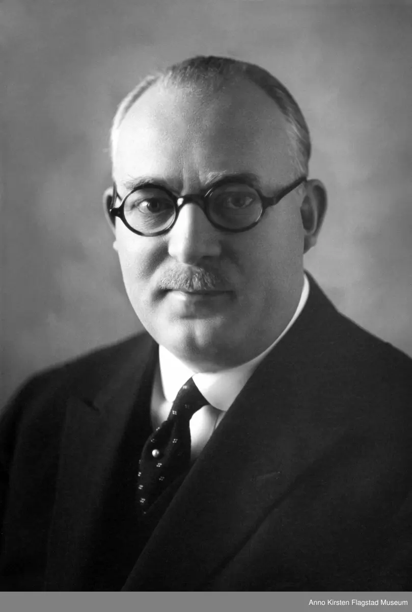 Kirsten Flagstads ektemann Henry Johansen. Portrett 1942. Kirsten ...