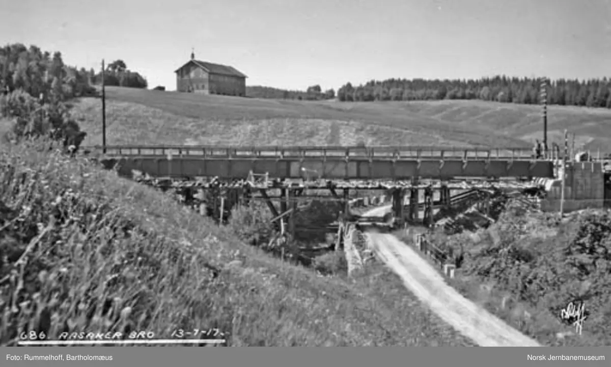 Skitegga (Åsaker) bru - Norsk Jernbanemuseum / DigitaltMuseum