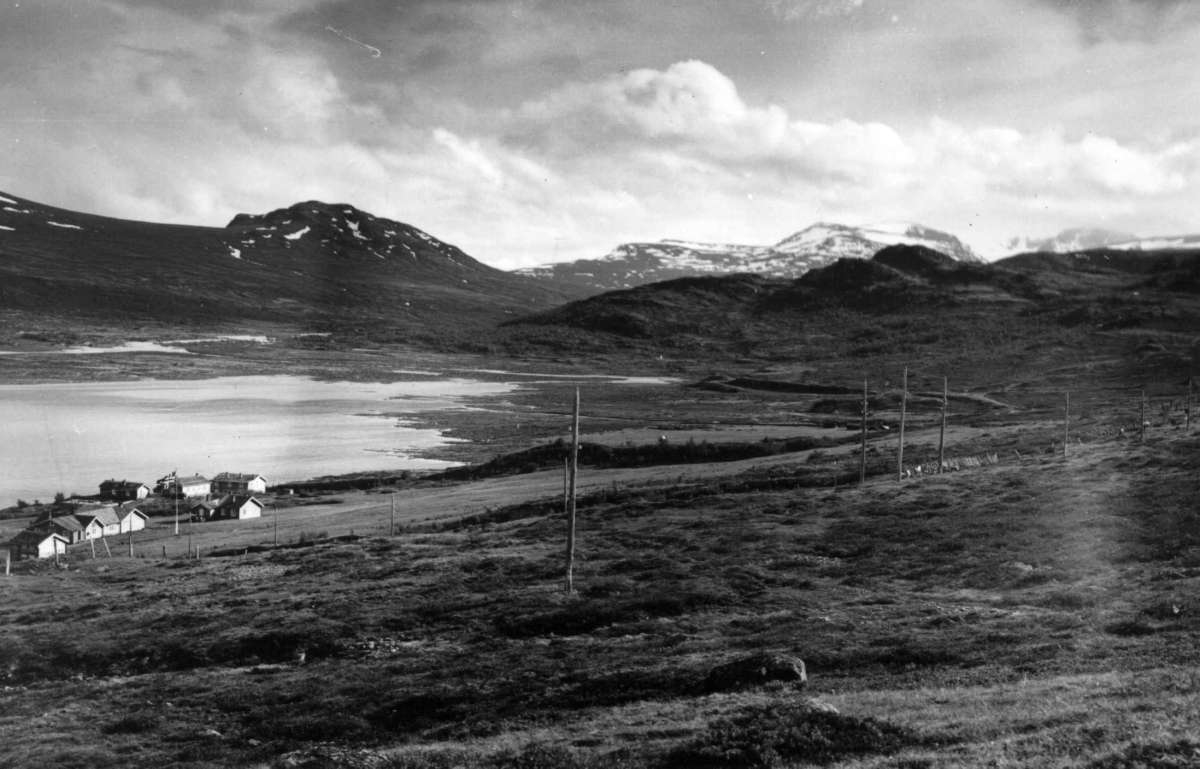 Bessheim, Vågå 1935. Oversiktsbilde. Turisthytte i Jotunheimen ...