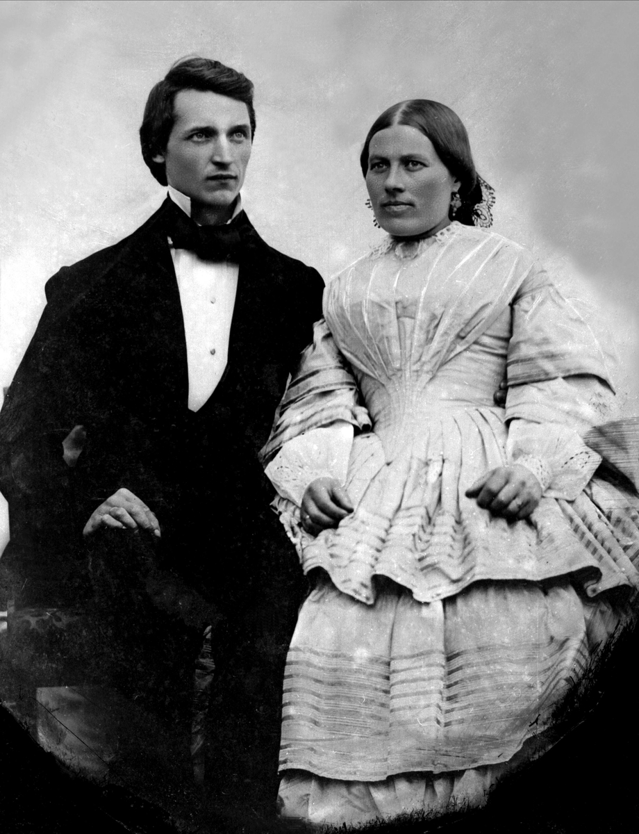 Avfotografering. Gruppeportrett, sadelmaker Jørgen Anton Wentzel (1831 ...