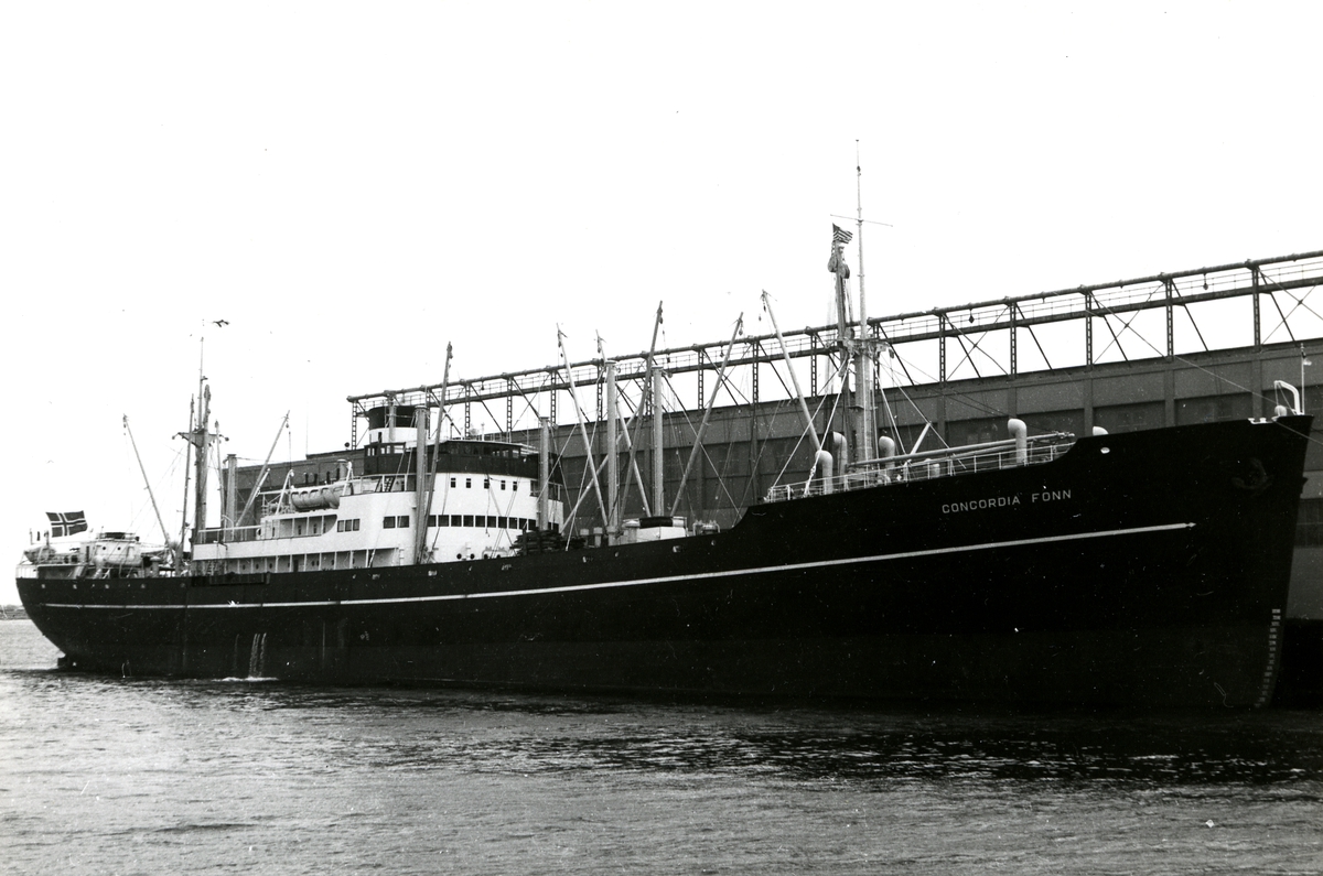 M/S Concordia Fonn (Ex. Knut Bakke)(b.1945, A/B Götaverken, Göteborg ...