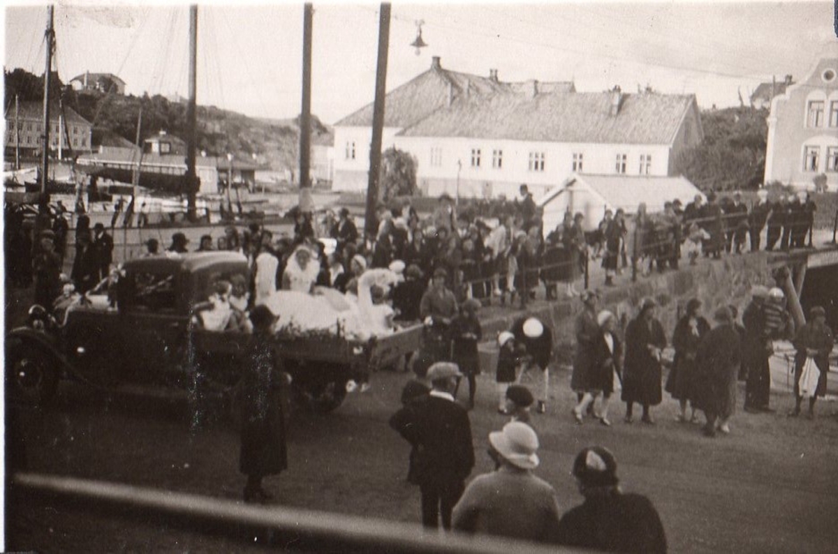 17. mai og andre opptog m.m., Brevik, Telemark, rundt 1932-38 ...
