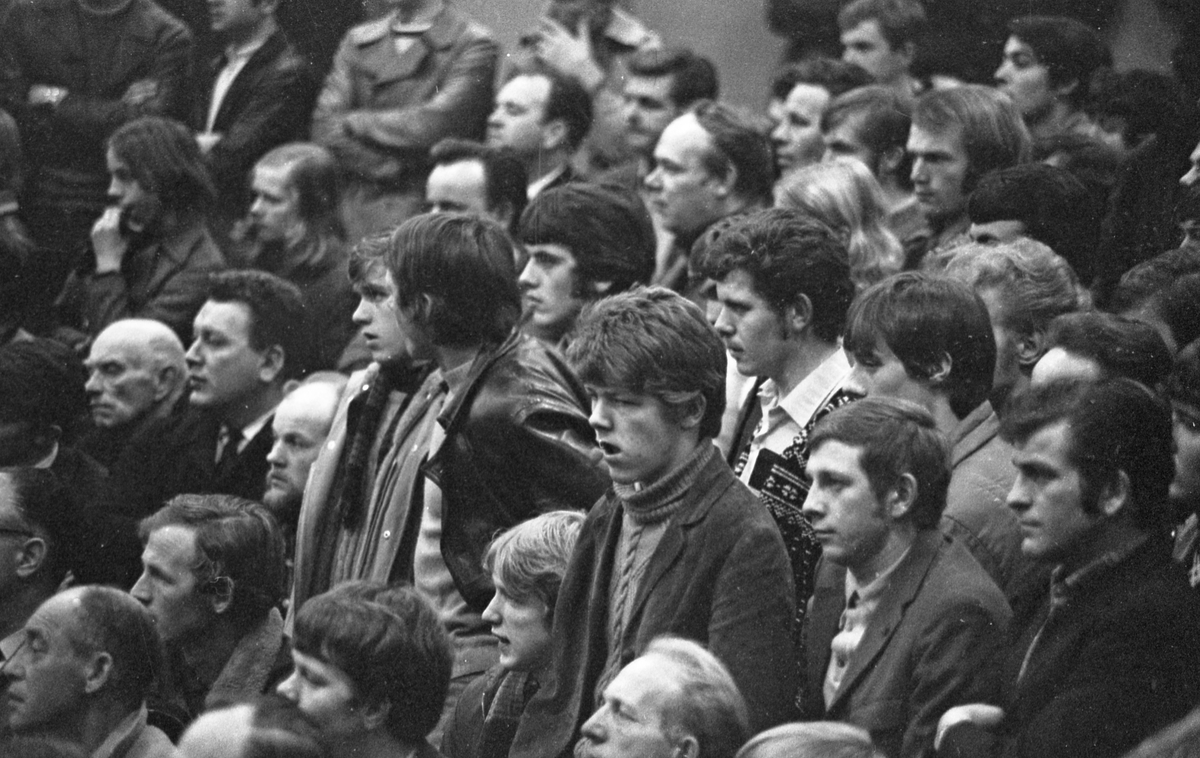 Torkel Ravndal i Haraldshallen - 1971 - Haugalandmuseet / DigitaltMuseum