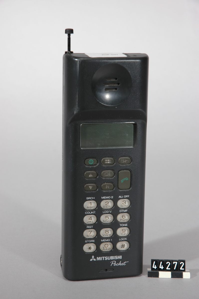 Mobiltelefon - Tekniska museet / DigitaltMuseum