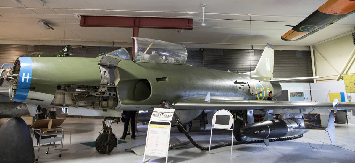 Flygplan - Flygvapenmuseum / DigitaltMuseum