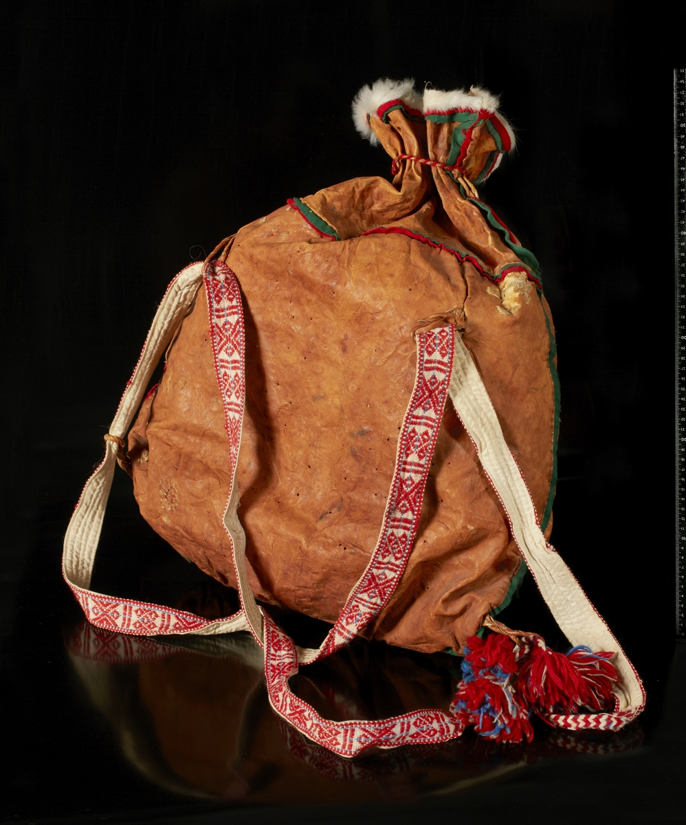 Sekk, ryggsekk - Norsk Folkemuseum / DigitaltMuseum