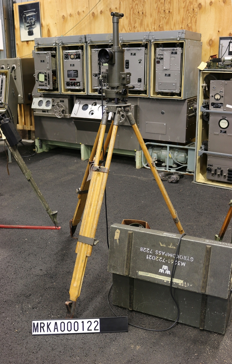 Gyrokompass 722 B - Museum för rörligt kustartilleri / DigitaltMuseum