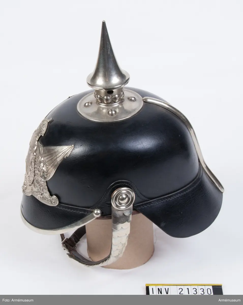 Kask m/1886 - Armémuseum / DigitaltMuseum