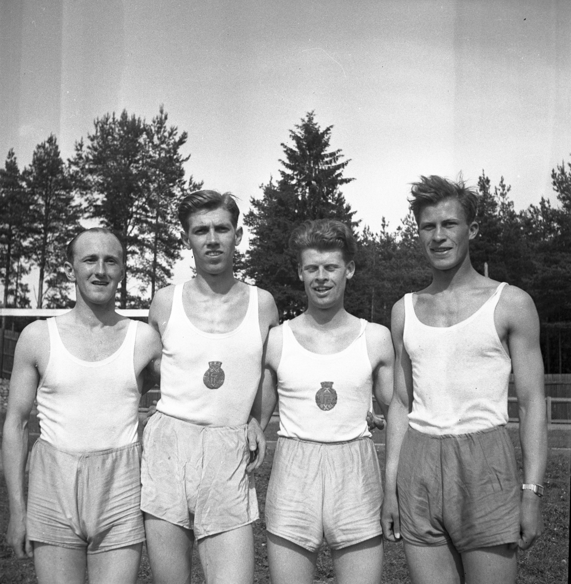gif-s-stafettlag-i-4-x-100-meter-4-x-400-meter-och-4-x-1500-meter