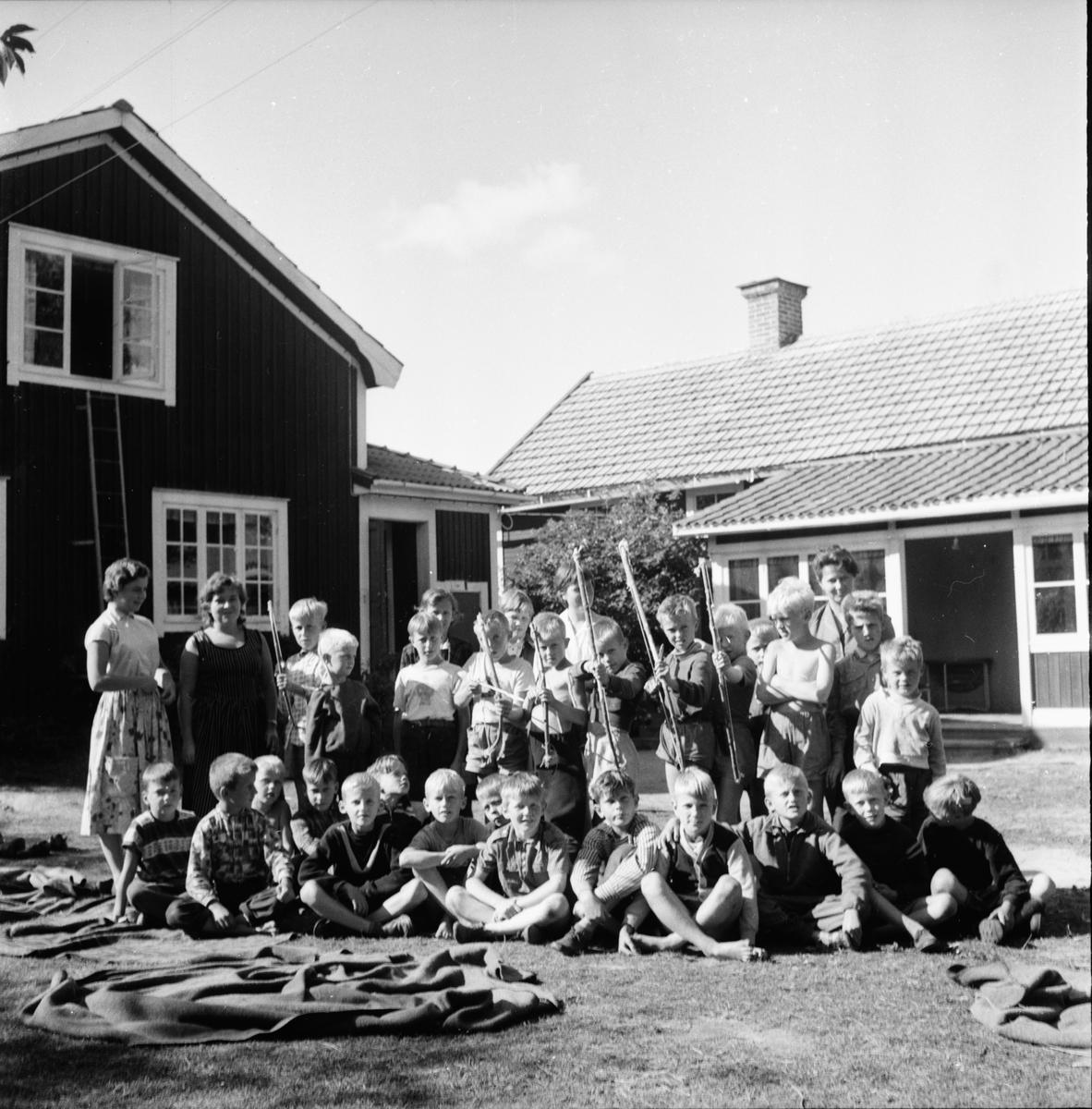 Trollbo barnkoloni. 22/6 1956 - Länsmuseet Gävleborg / DigitaltMuseum