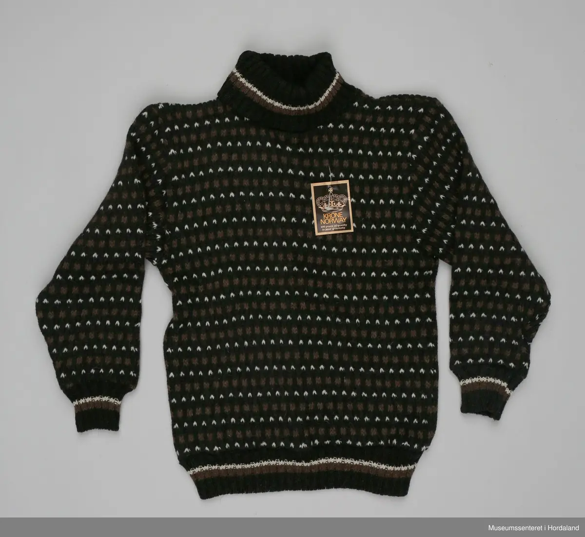 Genser - Museumssenteret i Hordaland / DigitaltMuseum