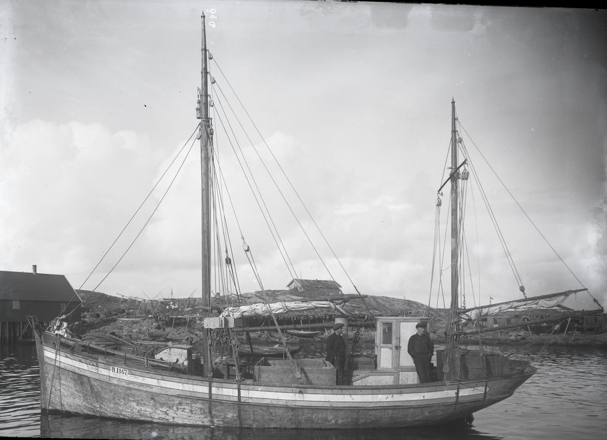 Fiskekutter Reg. R1167 - Norsk Maritimt Museum / DigitaltMuseum