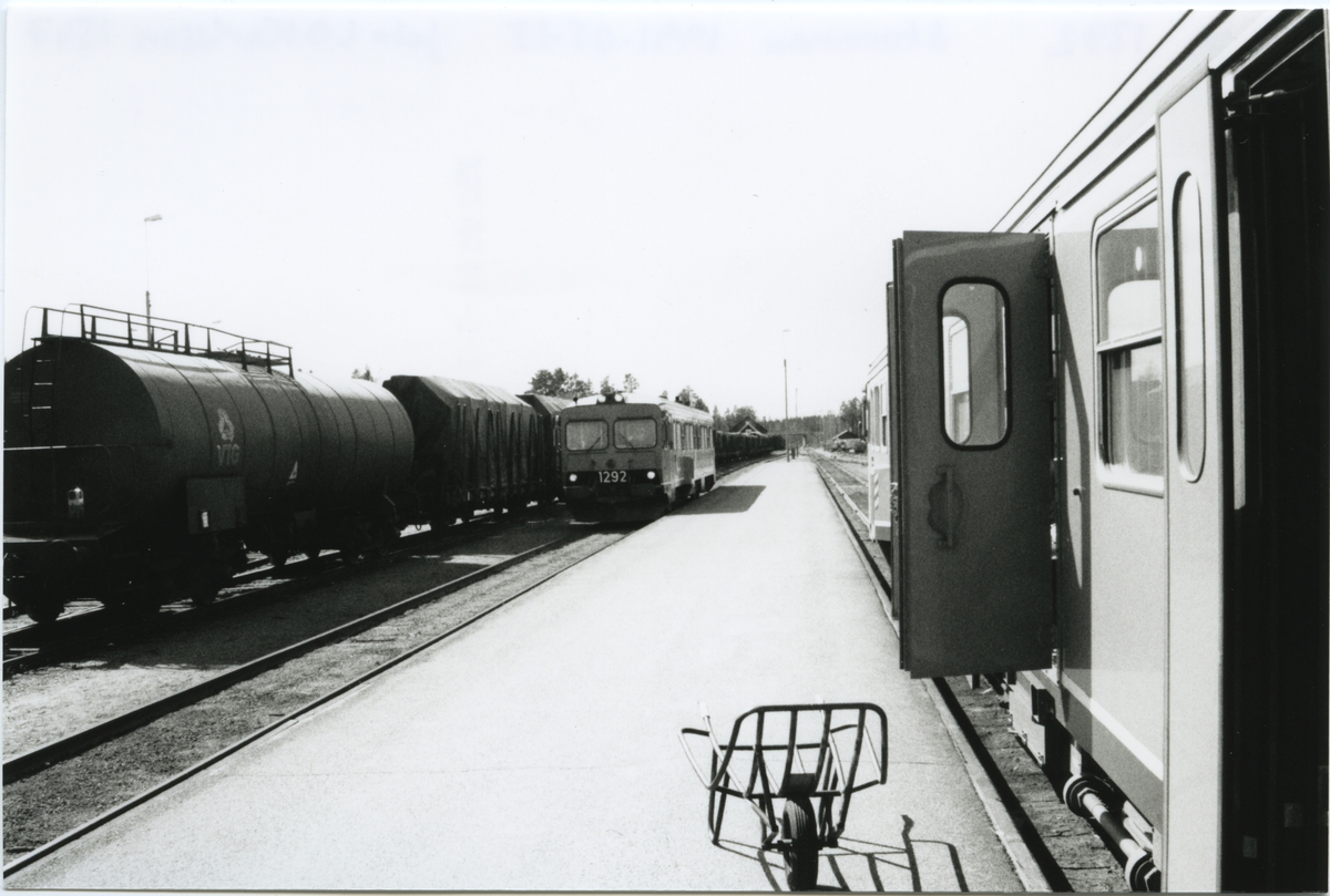 Motorvagn Statens Järnvägar, SJ Y1 1292 på Storuman station ...