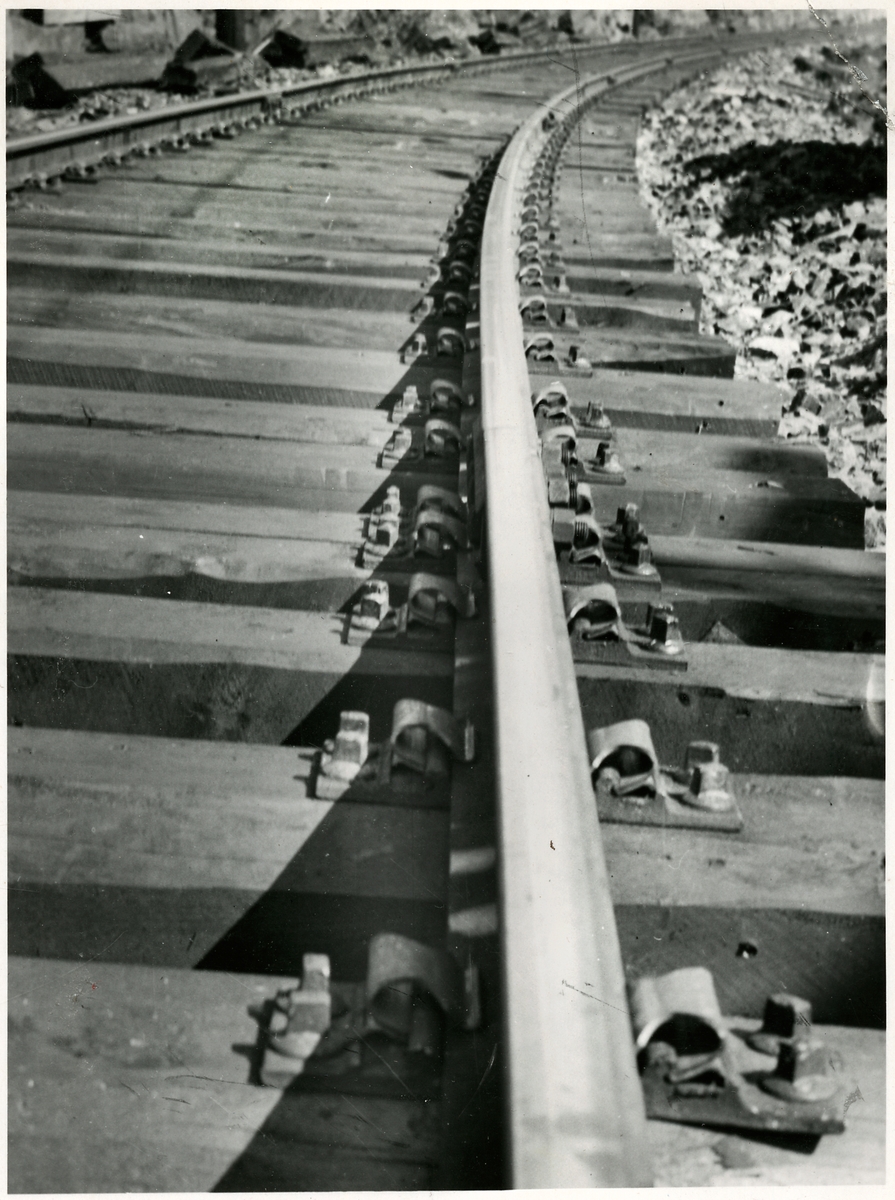 Heyback rälsbefästning. - Järnvägsmuseet / DigitaltMuseum