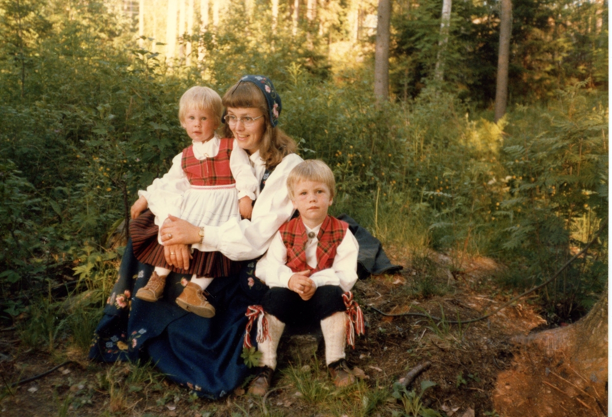Frå v.Kristin Liahagen, Torun Fredriksen Liahagen og Herbjørn Liahagen ...