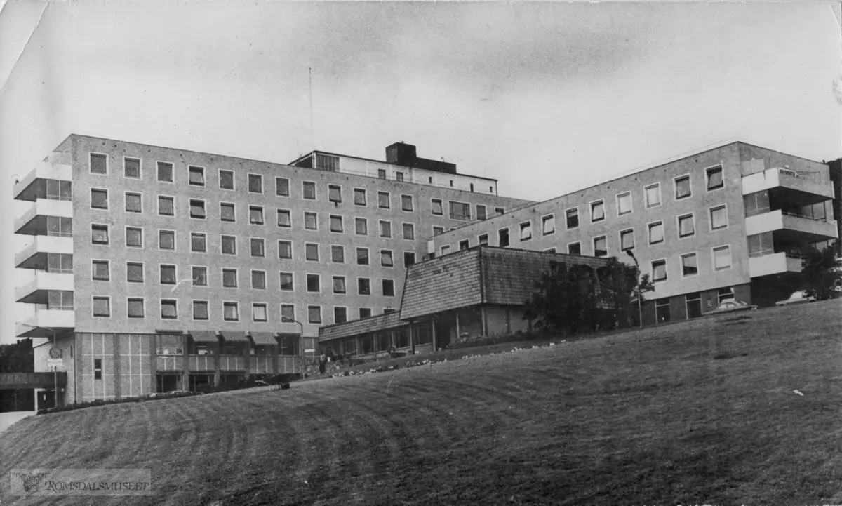 Molde sykehus. - Romsdalsmuseet / DigitaltMuseum