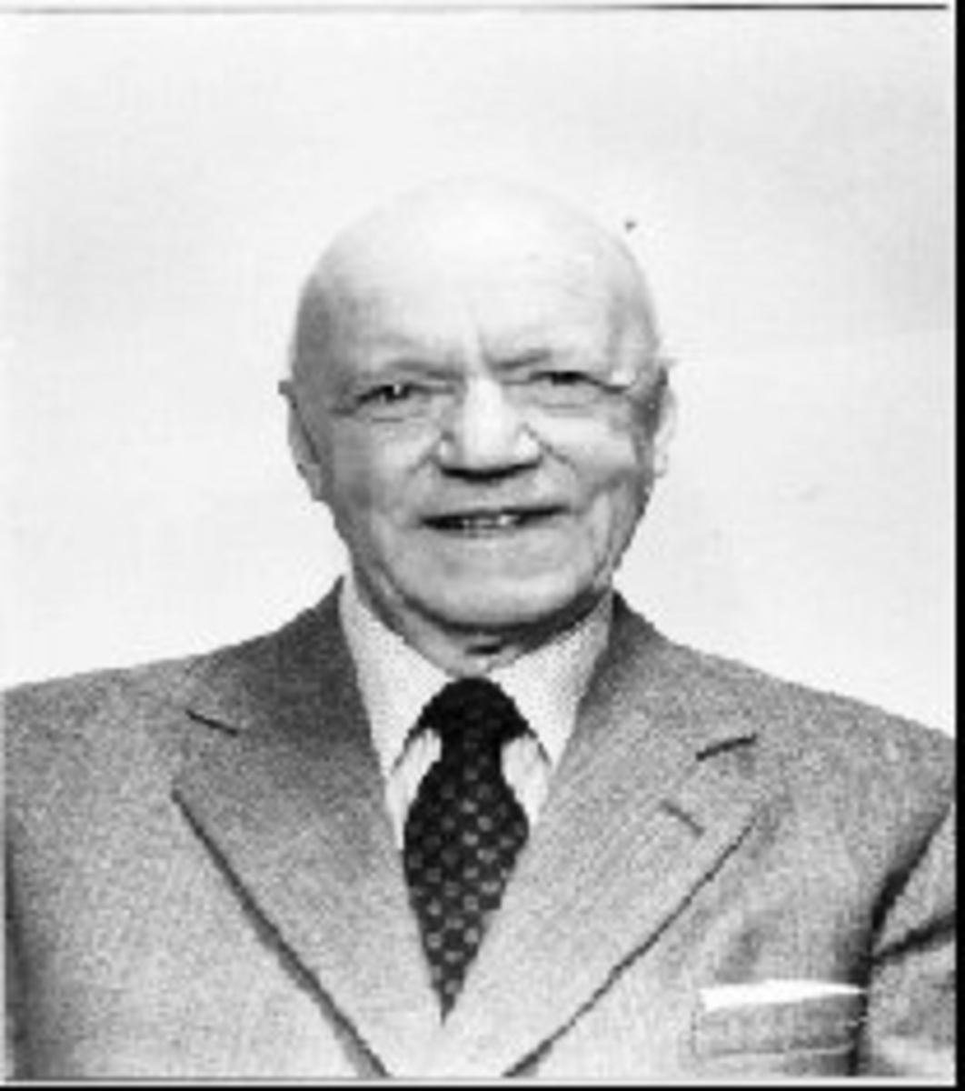 Portrett av lege Hans Eng, 1982. - Nord-Troms Museum / DigitaltMuseum