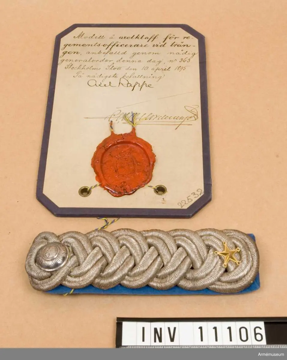 Axelklaff m/1895 - Armémuseum / DigitaltMuseum