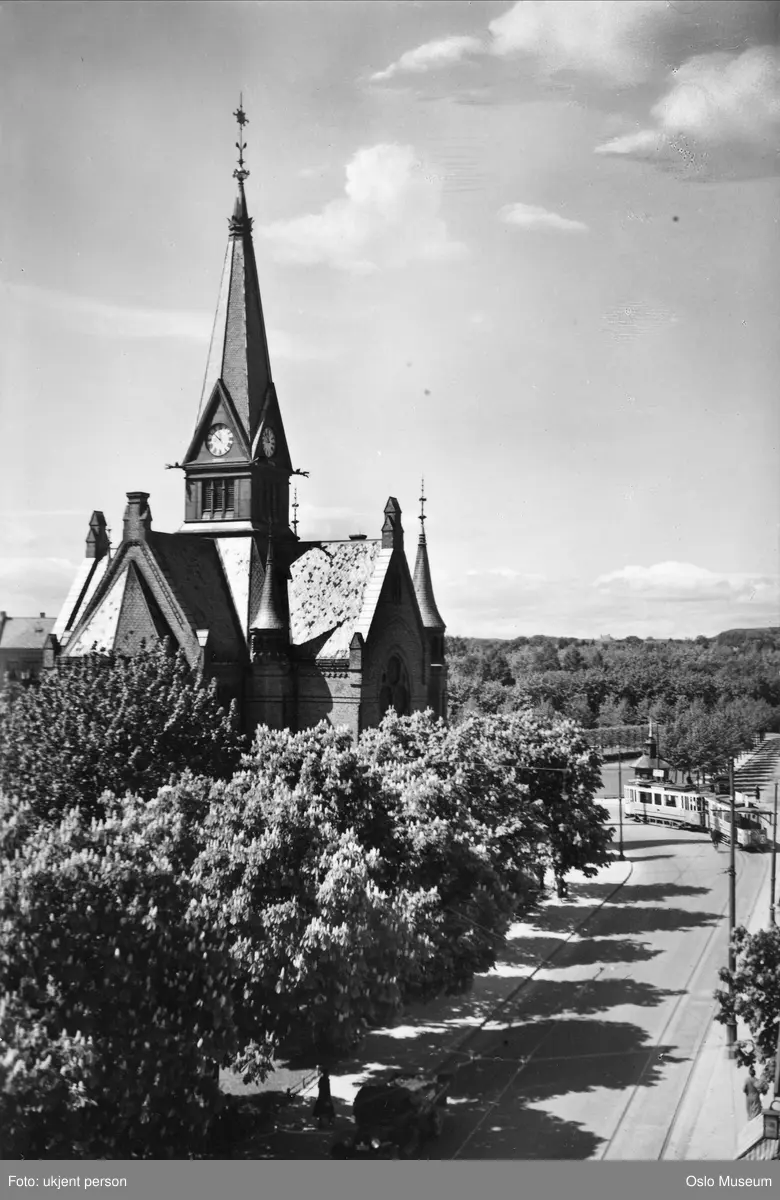 Oslo. Sagene Kirke og Arendalsgaten. - Oslo Museum / DigitaltMuseum