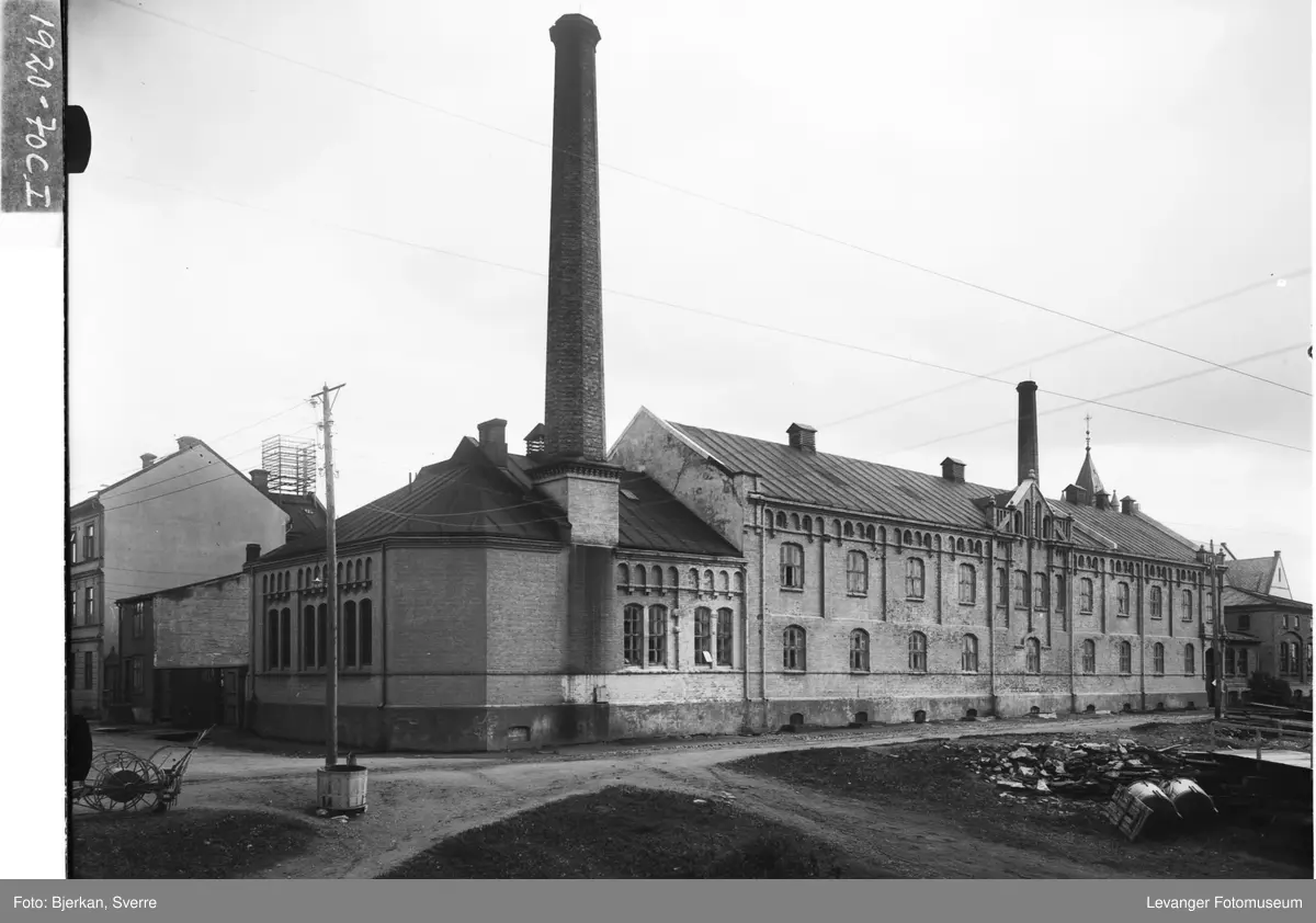 Levanger Melkefabrikk a/s - Levanger Fotomuseum / DigitaltMuseum